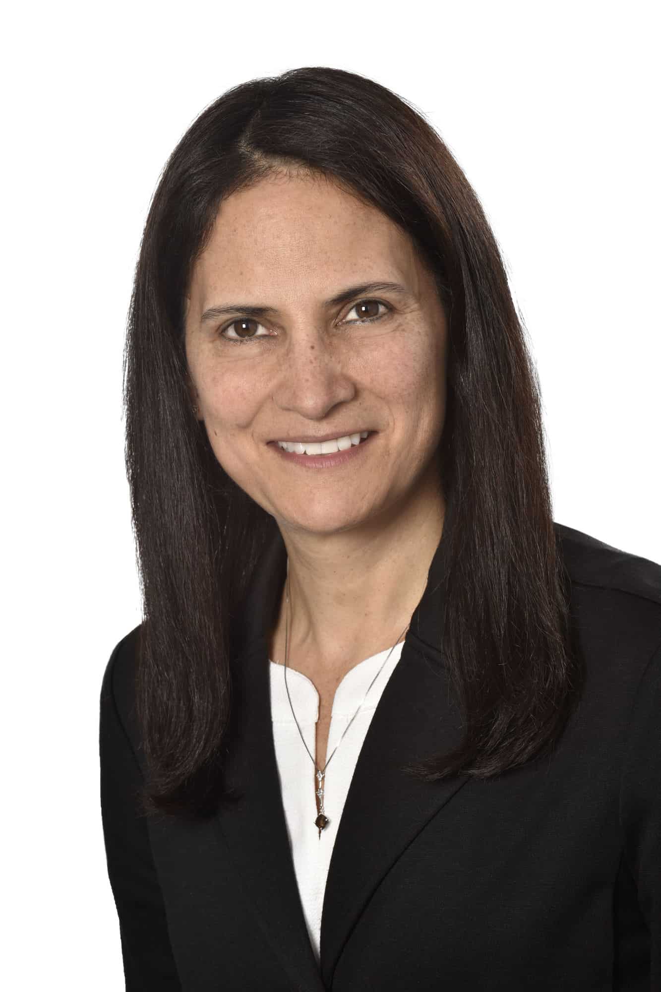 Juliana Villabona, MSW, RSW, RMFT - Sensorimotor Psychotherapy Institute