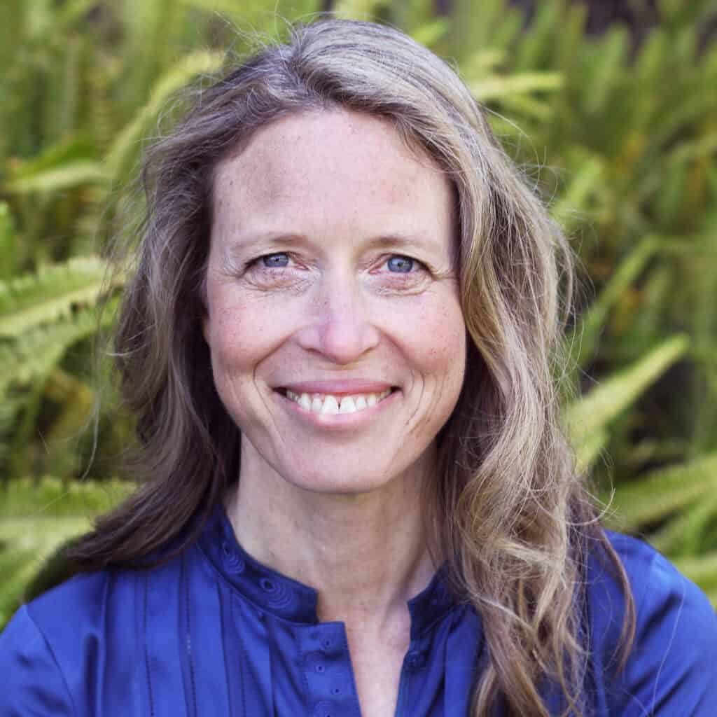 Fiona Brandon - Sensorimotor Psychotherapy Institute